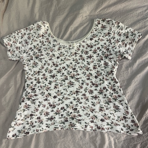 One Step Ahead | Tops | Vintage One Step Ahead Floral Short Sleeve Top ...